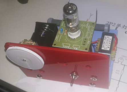 Medium wave transmitter, tube medium wave small radio station, MP3 ...