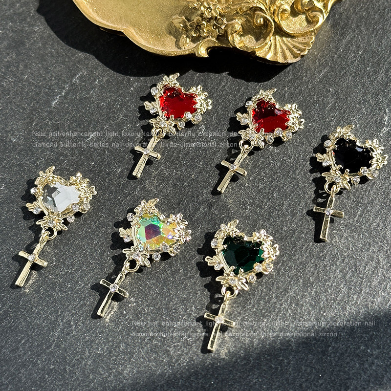 赛博朋克少女必备！这颗钻石吊坠美甲，让你指尖发光到炸裂🔥_美甲工具_淘宝美妆网