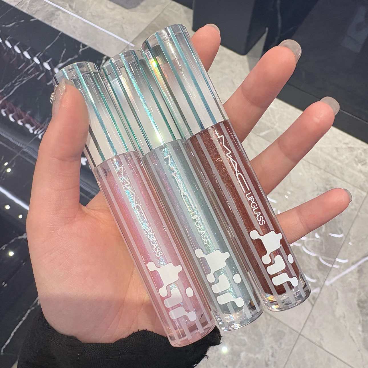 2025圣诞限定：MAC缎光唇膏Glisten Up/Pinklist，打造节日高光时刻_唇膏_淘宝美妆网