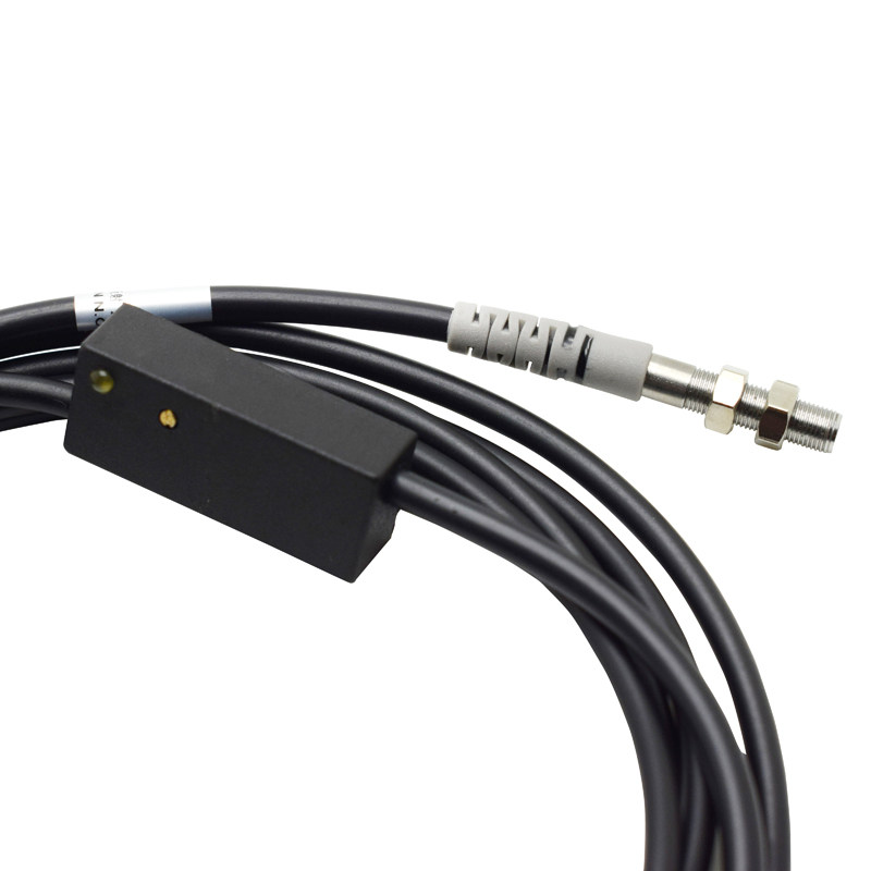 M4 Diffuse light inductance sensor Ultra-small NPN normally open ...