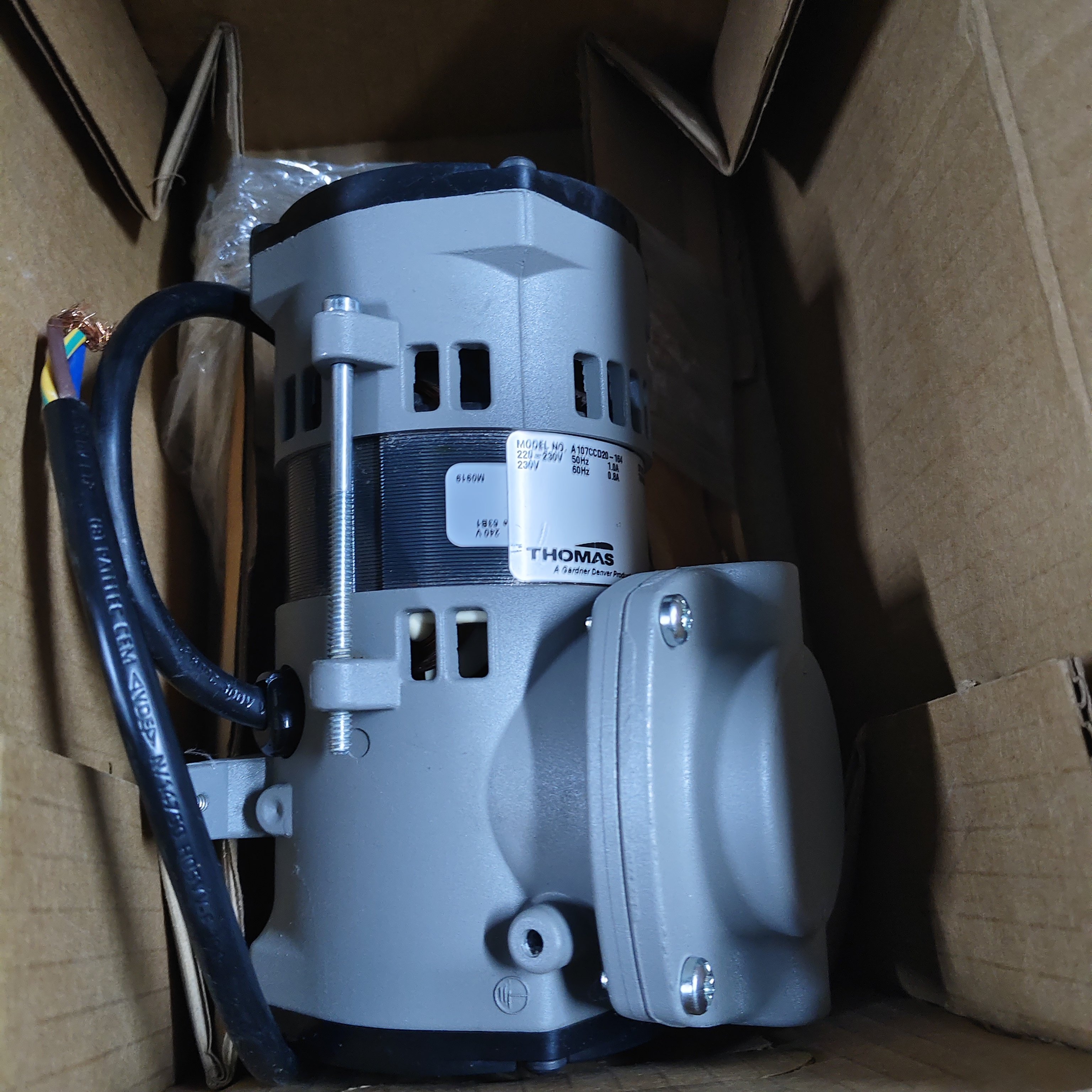 THOMAS A107CCD20-164 托马斯气泵 康士廉气体全新原装现货议价