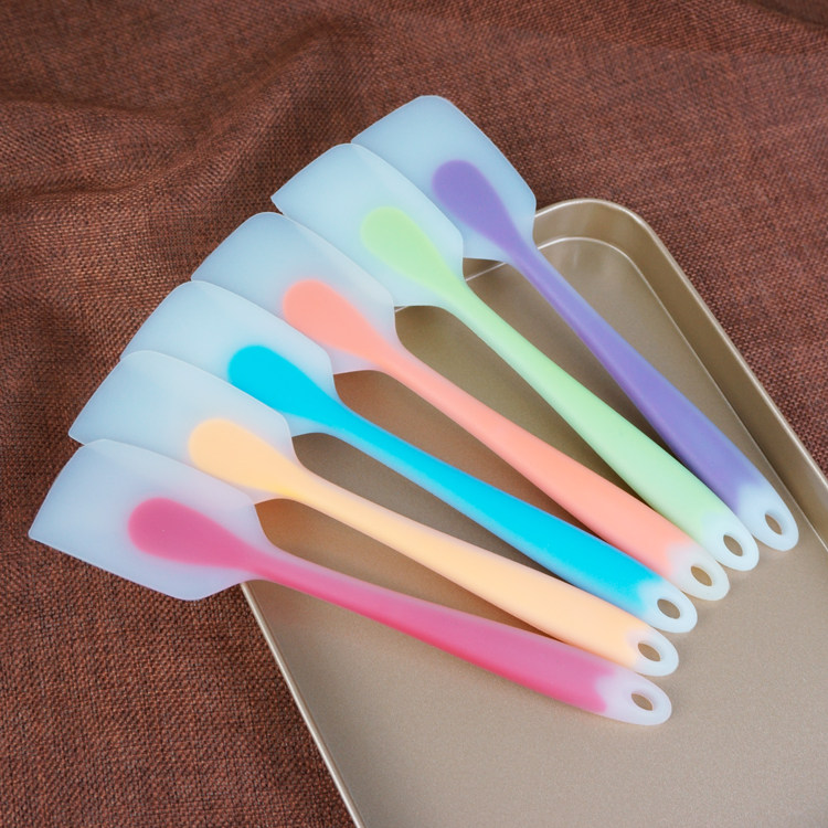 Buy Large-sized one-piece silicone scraper bake cake Baking cream ...