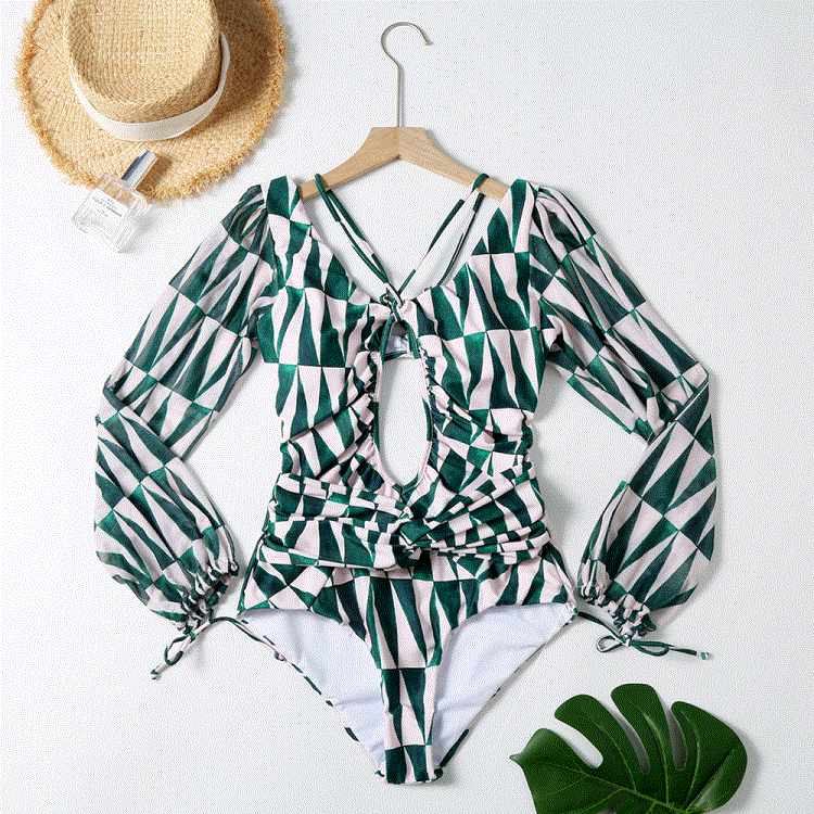*2020 gather one-piece bikini female long-sleeved swimsuit-阿里巴巴