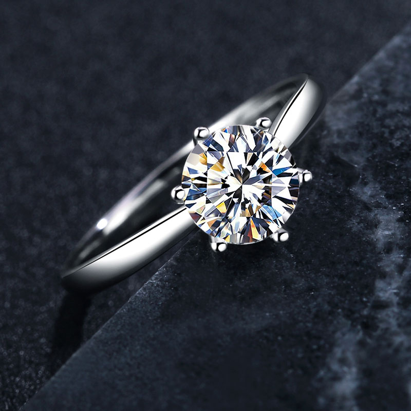 正品PT950铂金莫桑石1-2克拉18k金六爪钻戒：经典与现代的完美融合，让你闪耀全场！-合成碳硅石手饰-淘宝好物网