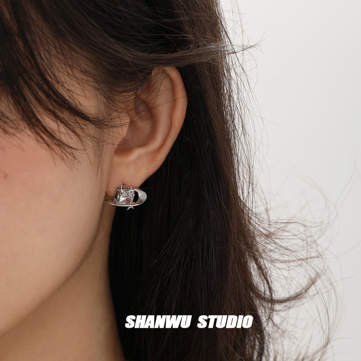 闪舞高级感个性环绕星球锆石耳钉甜酷风轻奢ins风穿搭925银针耳饰-Taobao