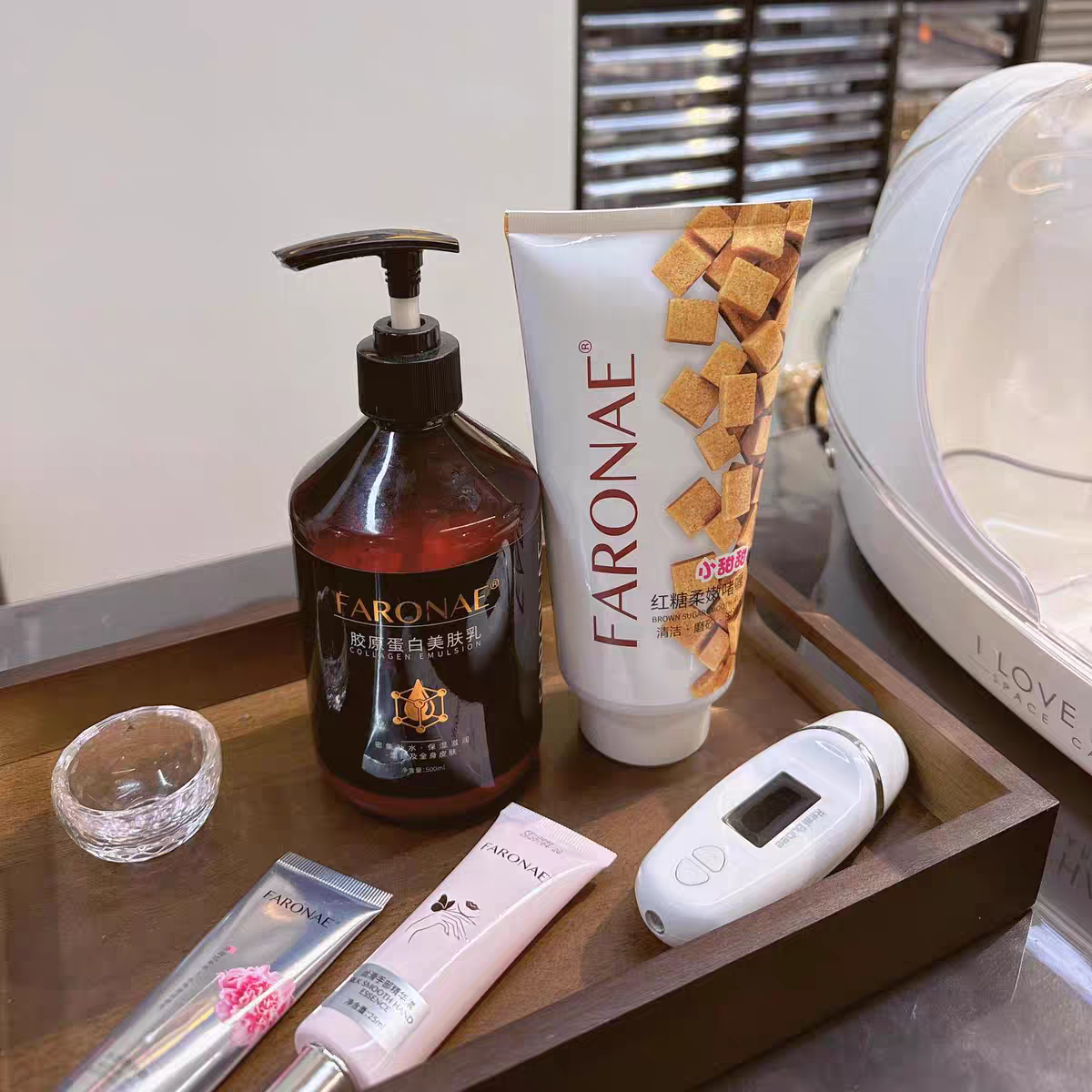 法朗妮FARONAE小甜甜红糖柔嫩啫喱318g，美手主义手足磨砂膏，如何让你的手脚如丝般柔滑？-手部磨砂-淘宝百科网