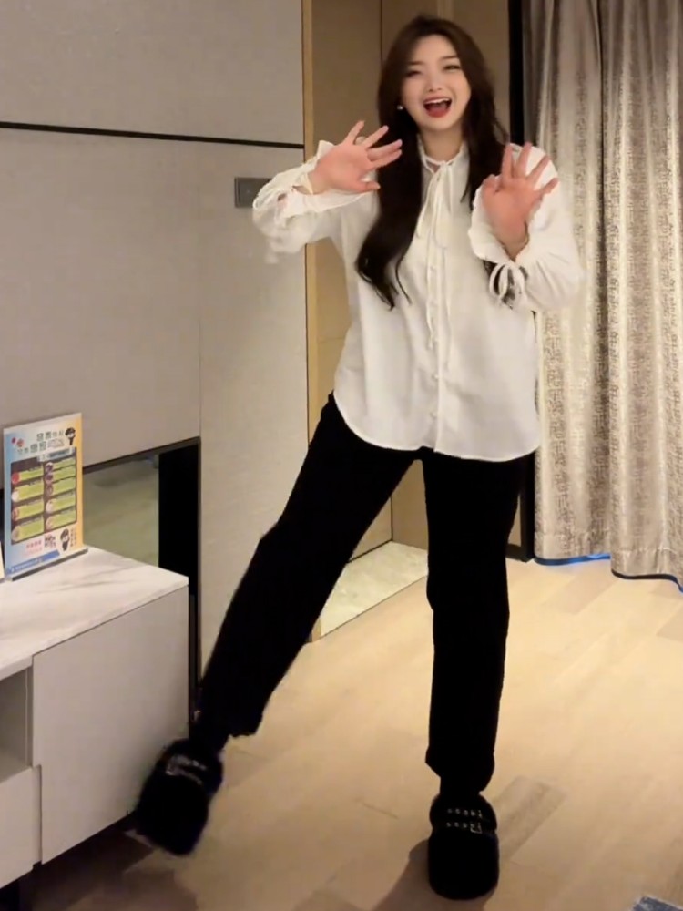 大码女装设计感白色衬衫2023新款女秋冬胖mm遮肉显瘦打底长袖上衣-Taobao