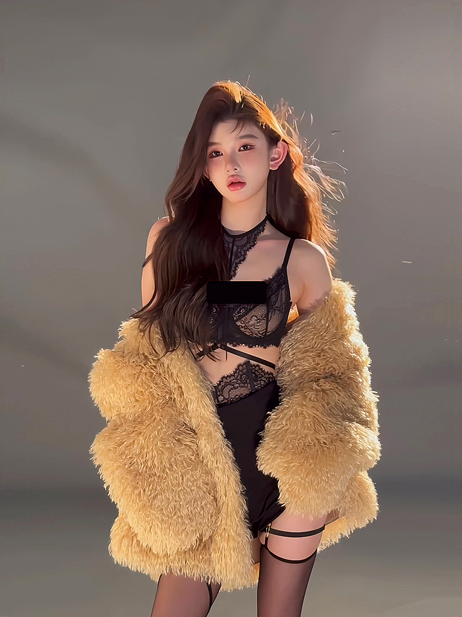 已现货！ ins潮韩版仿皮草女甜辣风重工夹棉厚实外套宽松绒绒大衣-Taobao