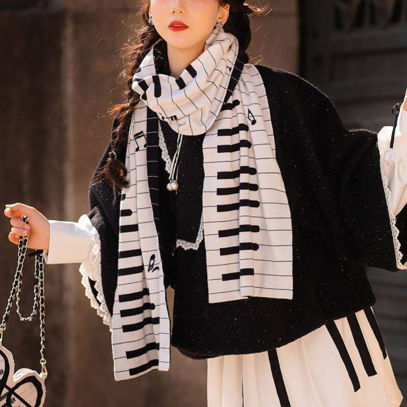 A must-buy for autumn and winter 25! black and white piano key scale ...