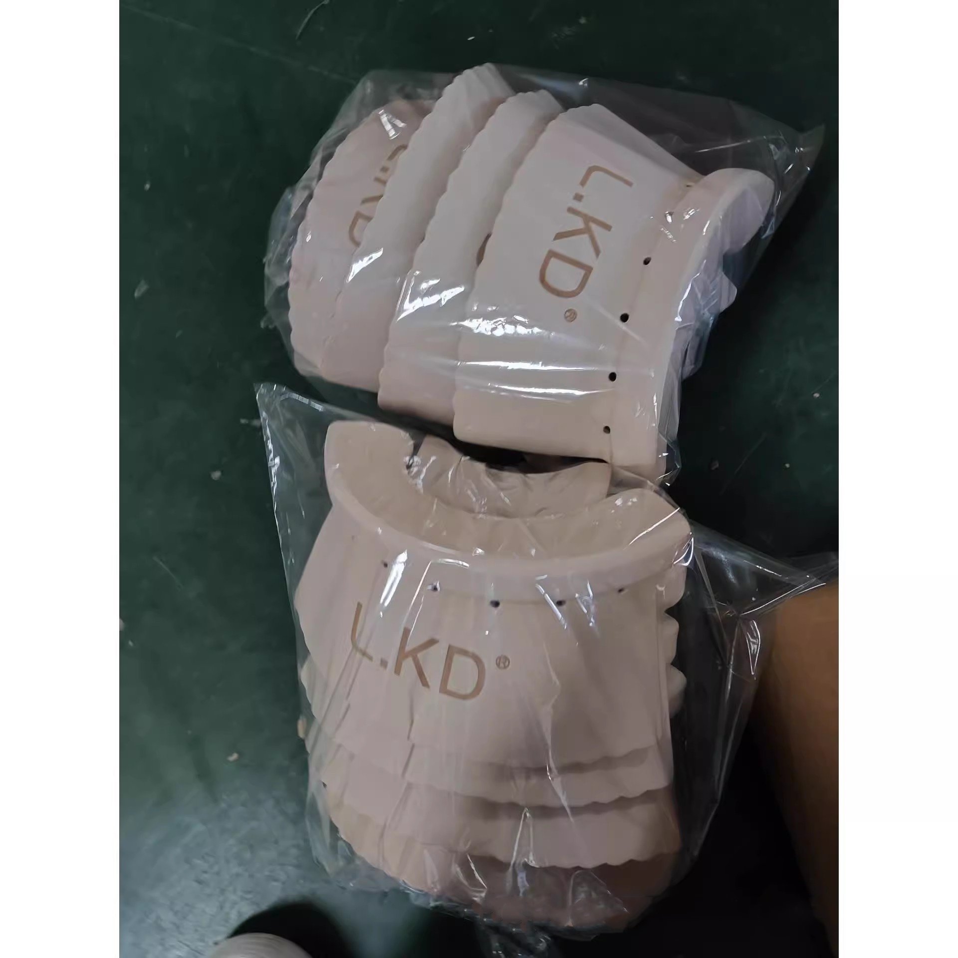 台球桌袋口升级战！加厚LKD皮口袋角，6条穿绳，耐用度爆表！💪-台球挂件-淘宝好物网