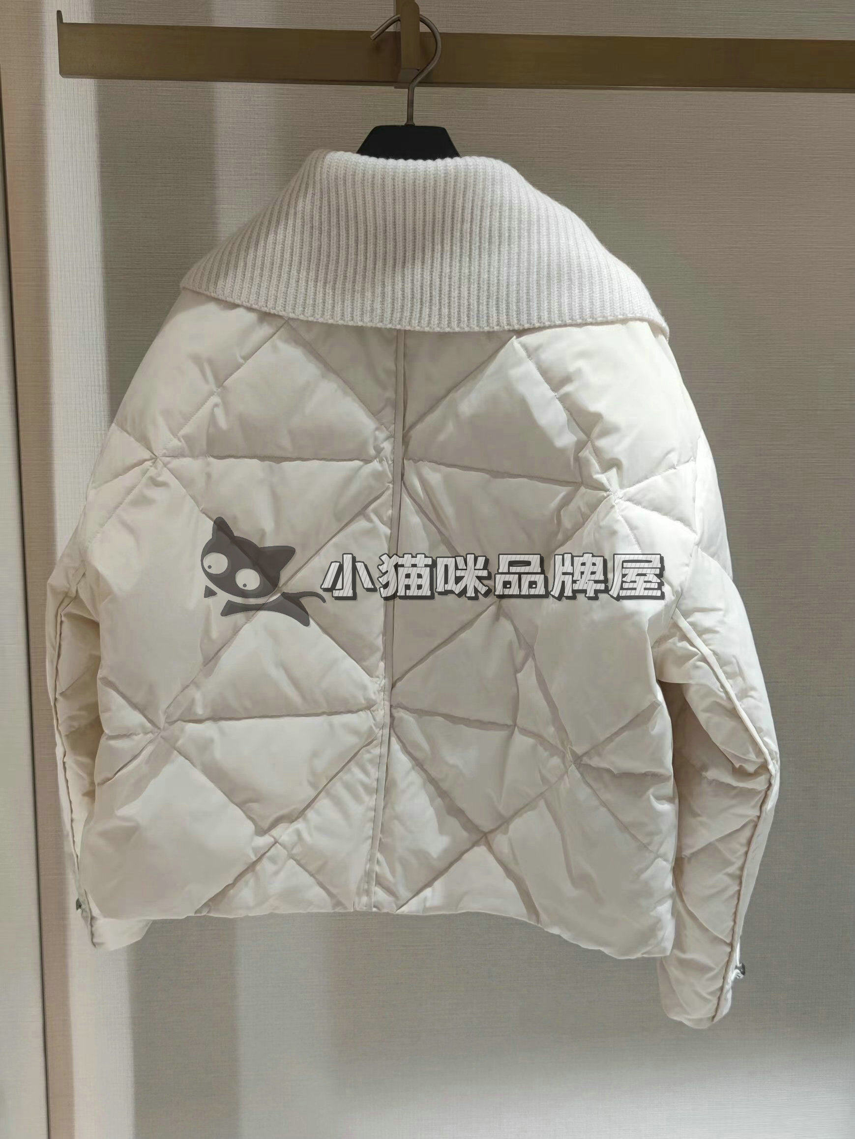 代购VGRASS维格娜丝2023冬款鹅绒羽绒服，保暖又不失时尚，你值得拥有吗？-国内代购-淘宝百科网