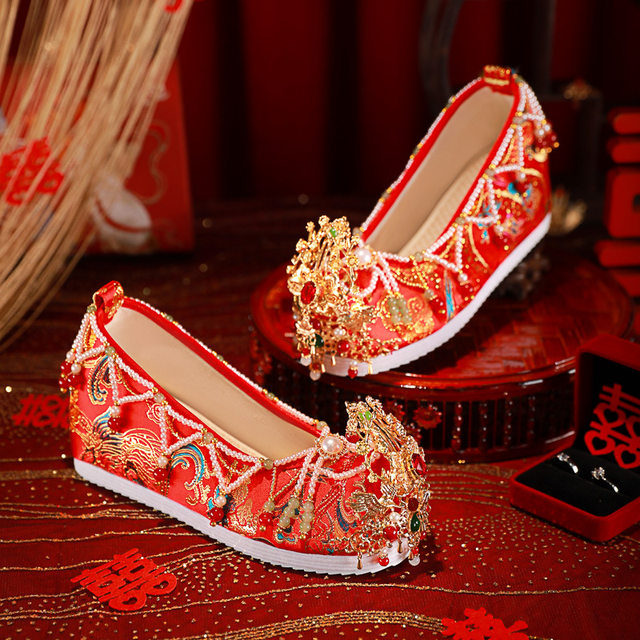 Handmade high-end customized wedding shoes for women with embroidered ...