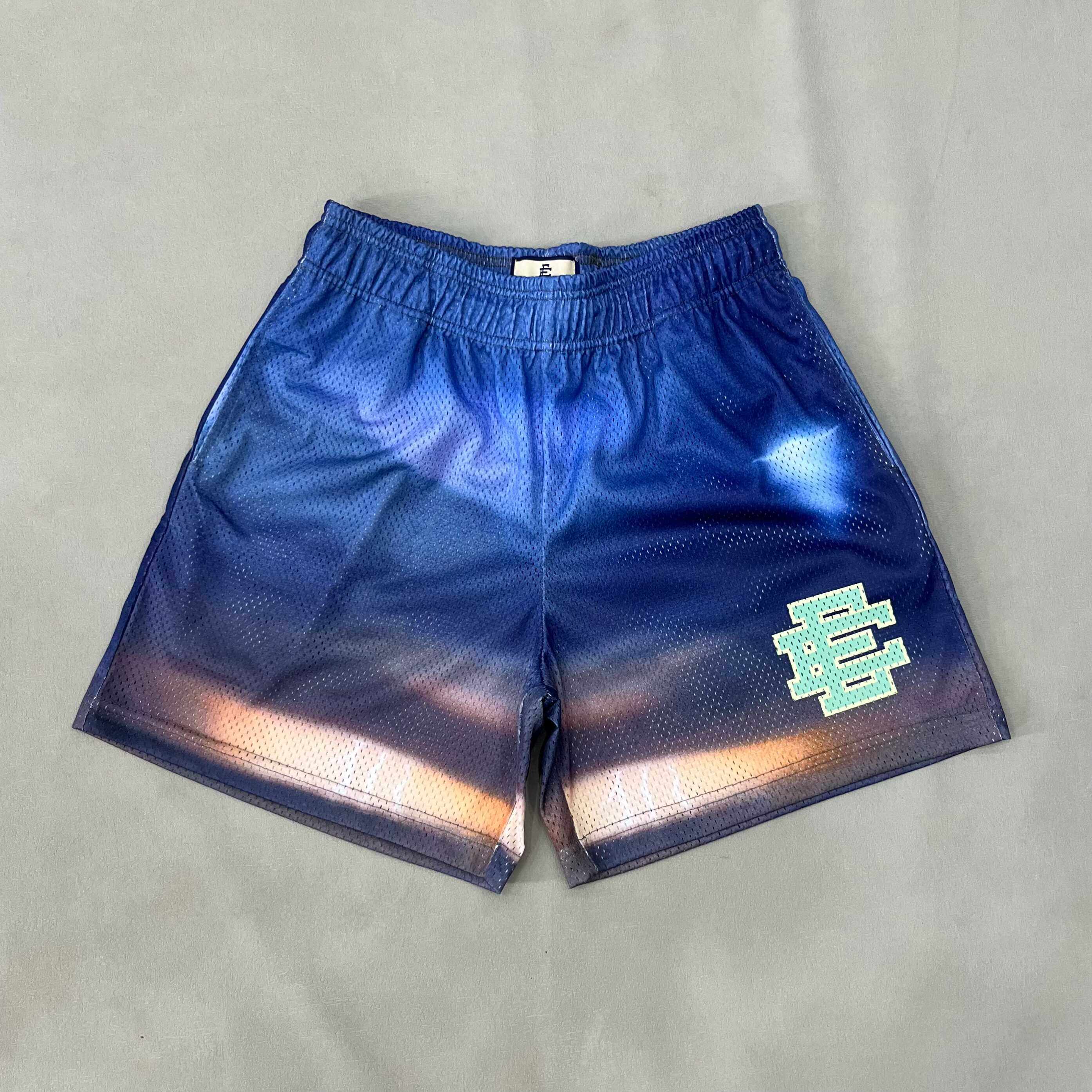 European and american ee shorts 24ss 🔥 Men's and women's coupleeasiest ...
