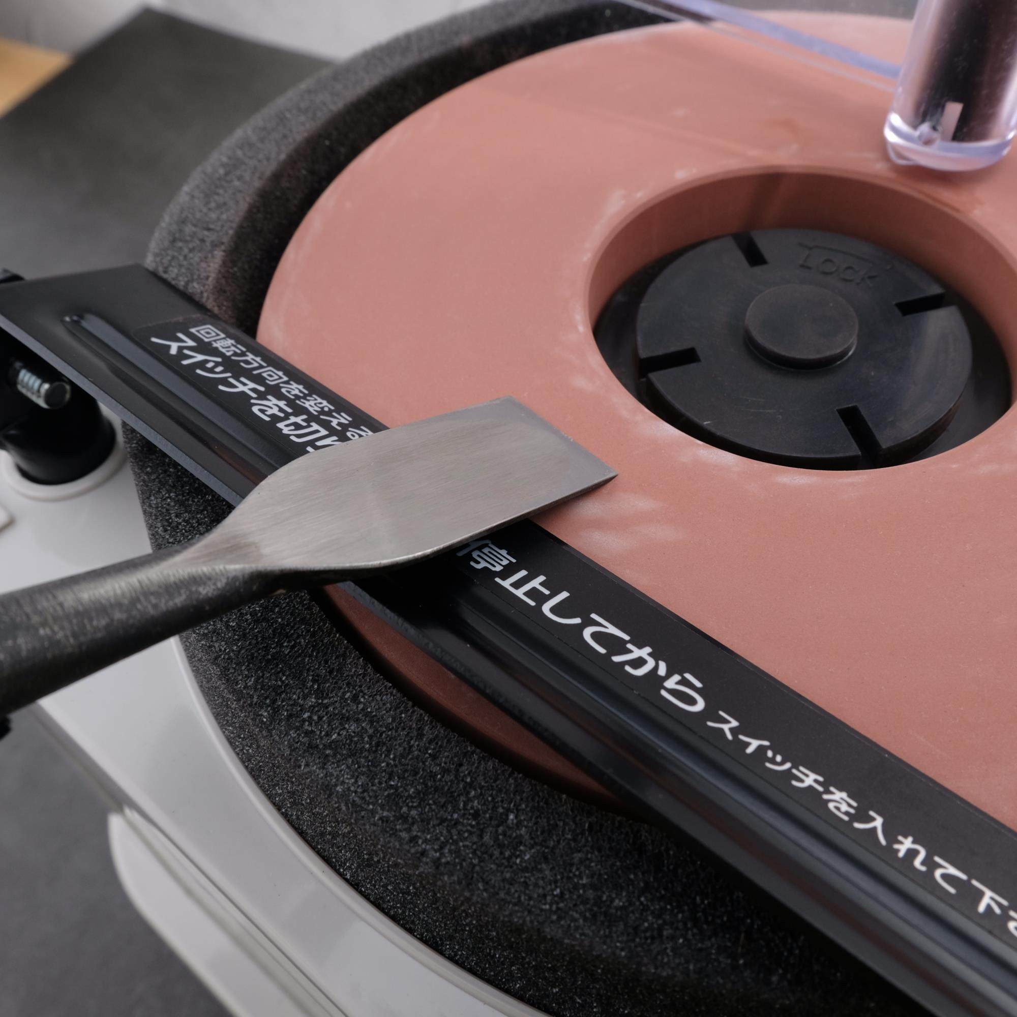 日本进口SHINKO/STD-180E电动水冷磨刀机：厨房神器，刀具保养新革命！-护牙素-淘宝百科网