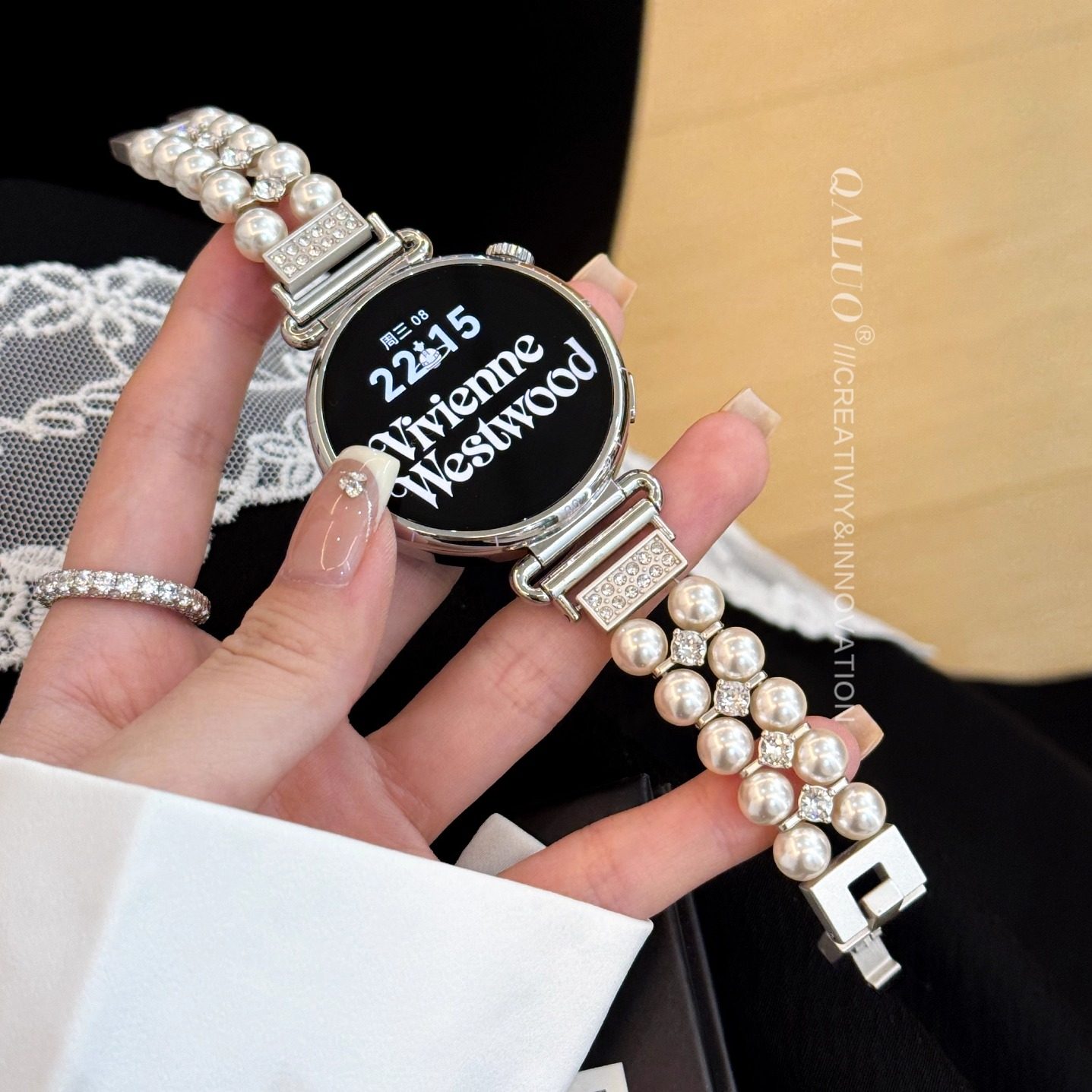 你以为在买表带，其实是在买“被认可的社交货币”_智能手表手环表带_淘宝数码网