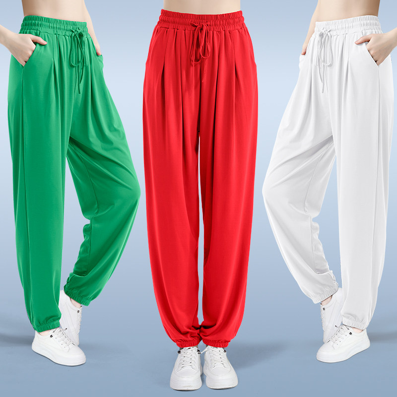 Slimming look square dance pants: red swaying dance bloomers will make ...