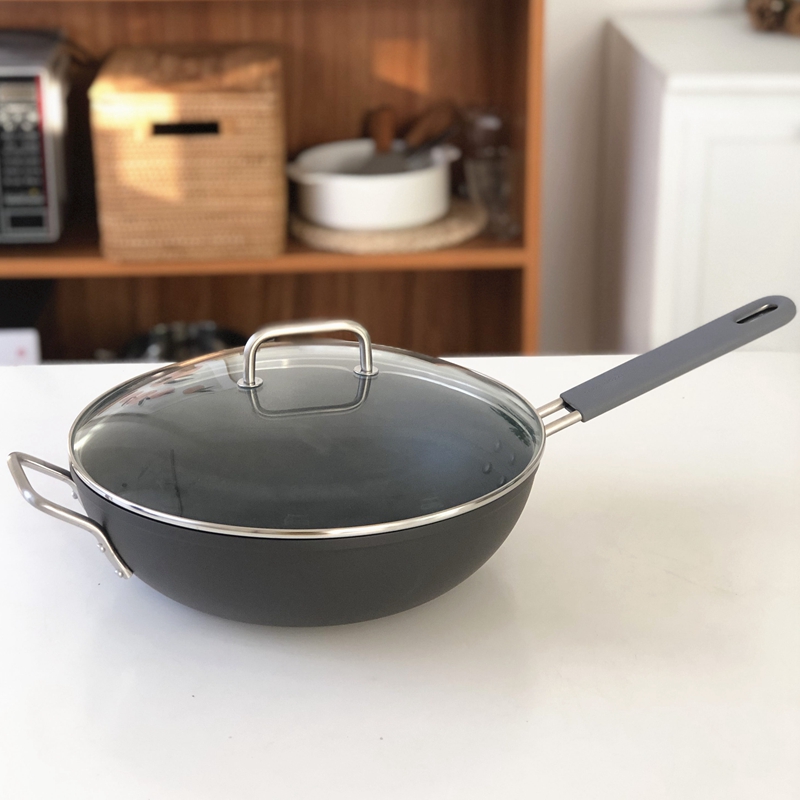 尚尼小黑恒温平底中式炒菜炒锅~电磁灶不粘锅炒锅燃气铝合金30cm-Taobao Malaysia