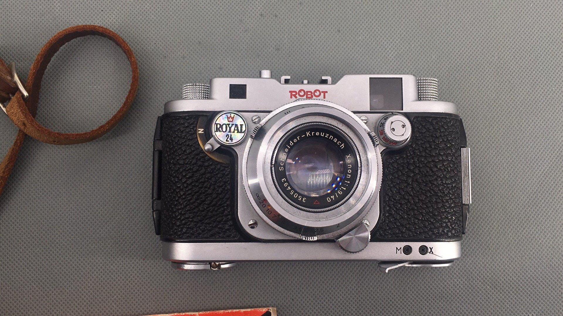 📸复古情怀满满！德国ROBOT ROYAL 24 MOD III 40/1.9罗伯特收藏相机，带你穿越时光摄影之旅！🌟-收藏相机-淘宝好物网