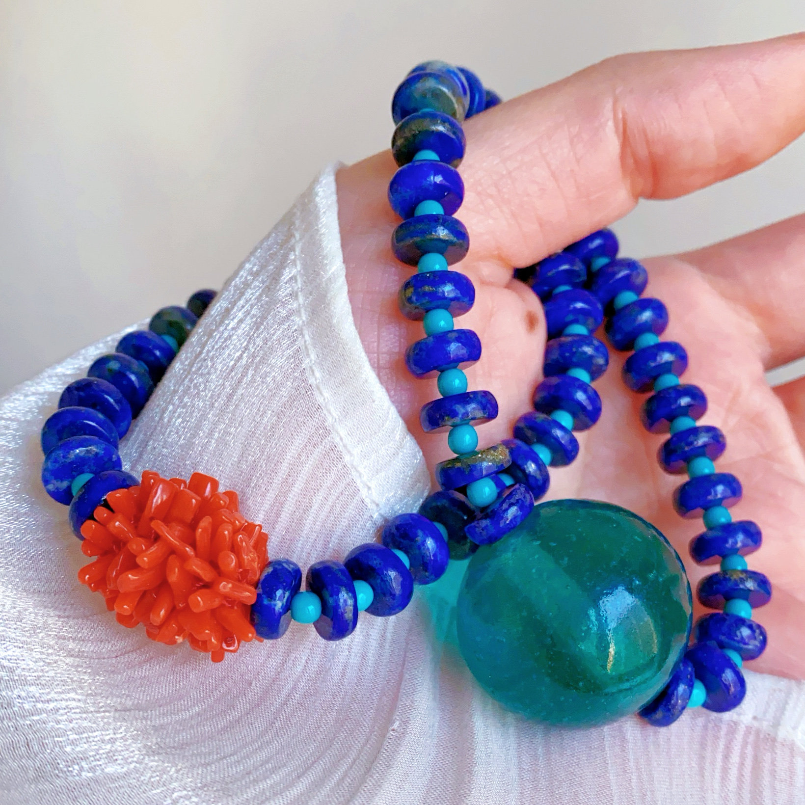 C885原创孤品清代孔雀蓝老琉璃大朝珠叠戴手串为何备受藏家追捧？-珠宝半成品-淘宝好物网