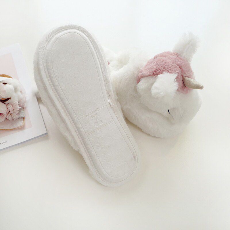 Autumn and winter female plush three-dimensional animal head winter ...