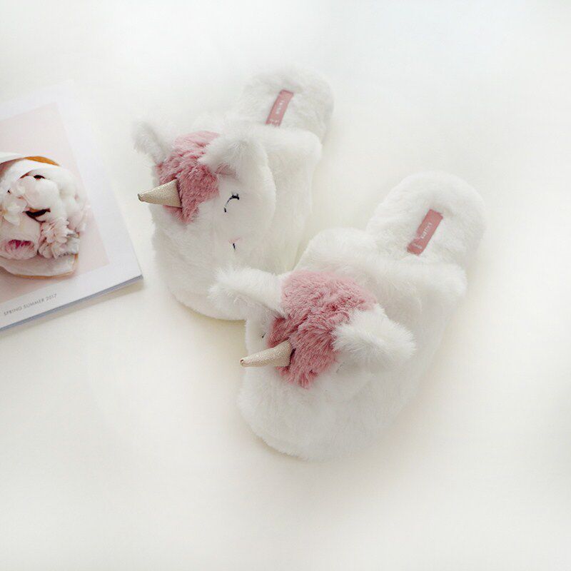 Autumn and winter female plush three-dimensional animal head winter ...