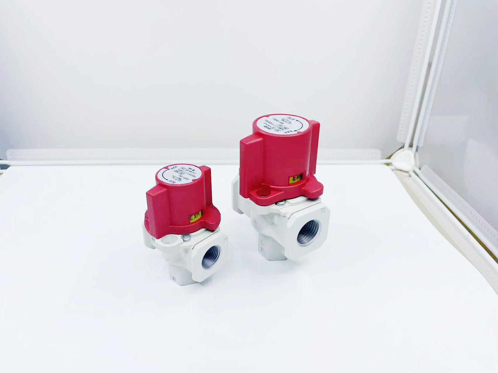 SMC型残压释放阀VHS20-02A/VHS30-03A-B/VHS40-04A-S：揭秘带锁孔开关阀的奥秘！-气源处理元件-淘宝百科网