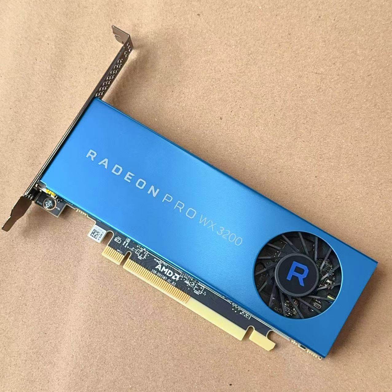 AMD Radeon PRO WX3200，4G显卡如何助力创意工作？🎨-显卡-淘宝好物网