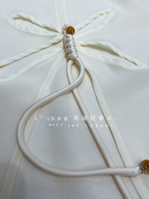 Light Chinese style back hollow four-leaf clover blouse women's loose ...