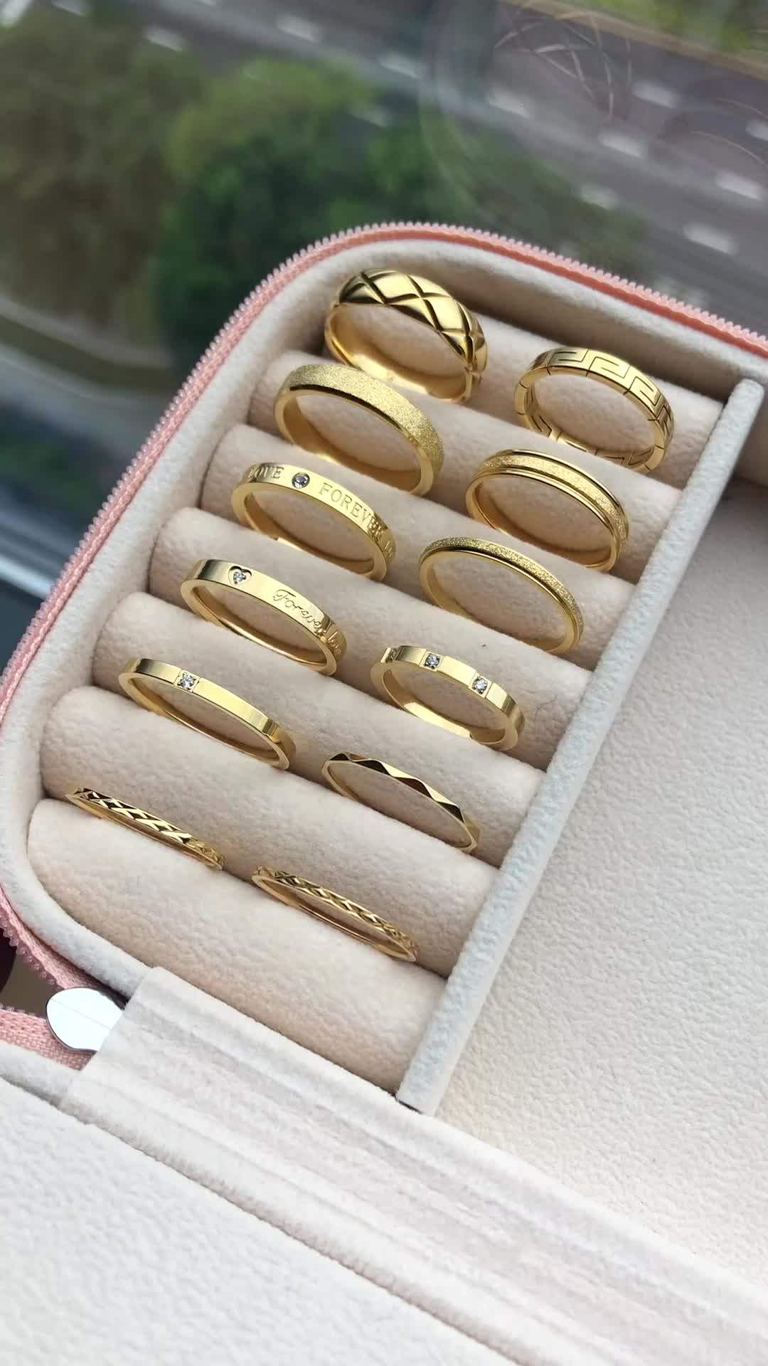 Non Tarnish Waterproof Jewelry Stackable Rings Stainless Steel Jewelry ...