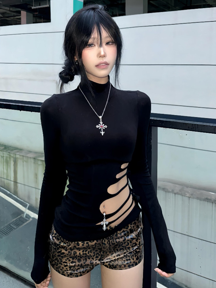 歐美辣妹風半高領長袖T恤女裝秋季新款鏤空設計感修身上衣打底衫|T恤|ETMall東森購物網