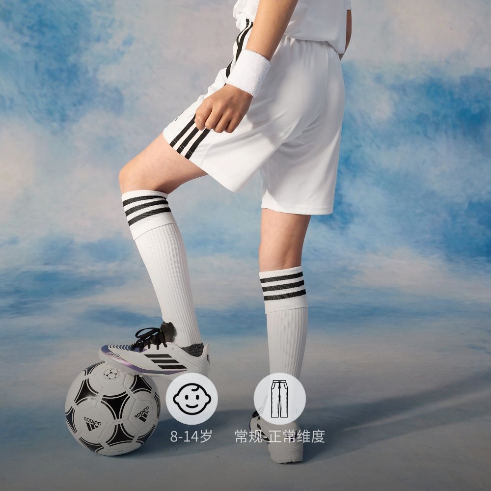 男士运动健身必备：三条纹简约舒适阿迪达斯JC7718短裤，春夏新潮流引领者！-健身裤-淘宝百科网