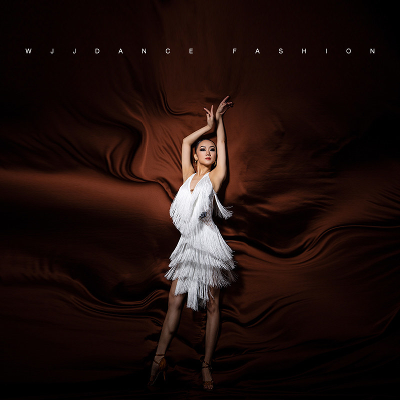 WJJdance拉丁舞连衣裙2025新款：V领挂脖流苏露背，舞动全场焦点！-拉丁舞演出服-淘宝好物网