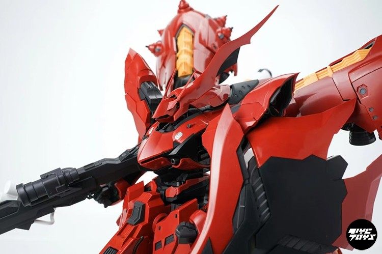RED SOUL 1/144 RG NIGHTINGALE MODEL KIT