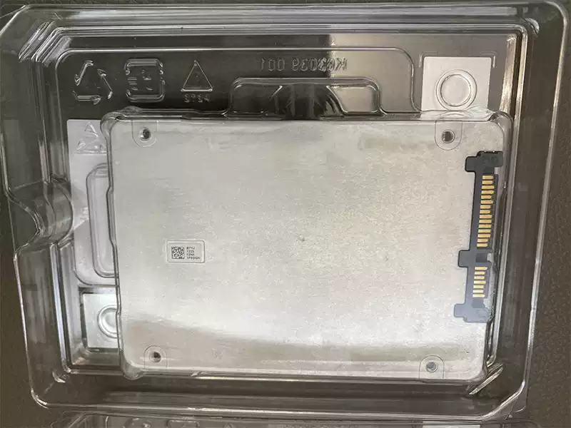 Intel/英特尔 3.84T SSD D3-S4620系列 SSDSC2KG038TZ01 固态硬盘