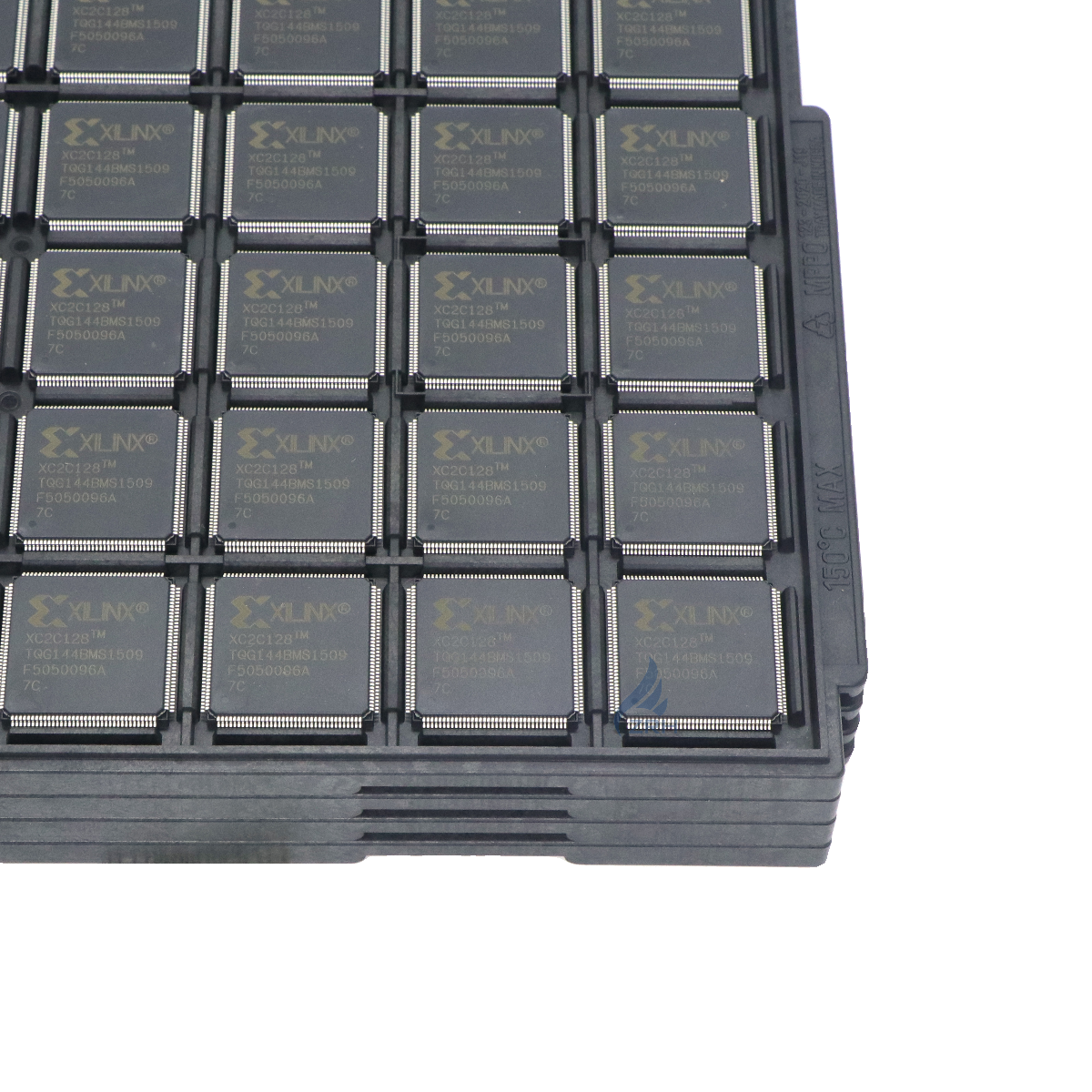XC2C128-7TQG144C：百元级FPGA如何重构嵌入式系统的生态位_集成电路IC_淘宝数码网
