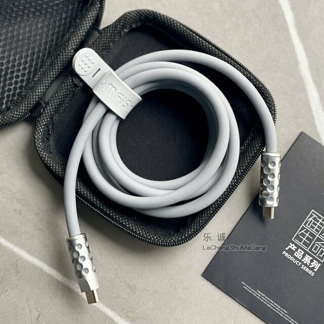 Black Fish Electric Viper Fast Charging Liquid Soft Silicone Glow Data ...