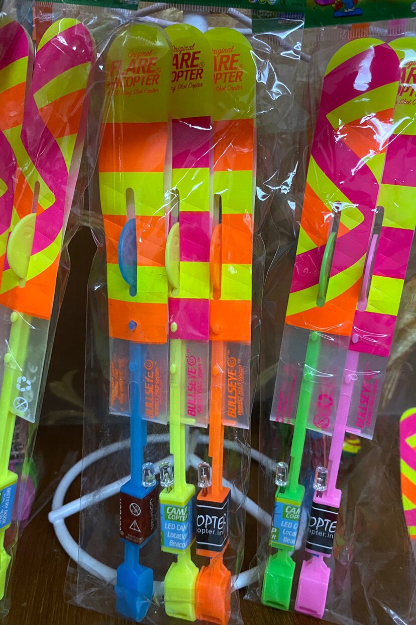 孩子玩乐新宠！Flare Copter出口欧美蓝灯飞箭玩具，让夜晚也充满欢声笑语！-发光玩具-淘宝好物网