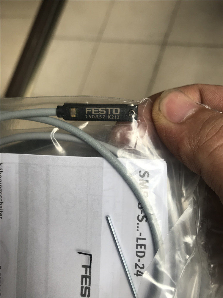 FESTO FESTO magnetic switch 150855 150857 543862 543861 543872 171169