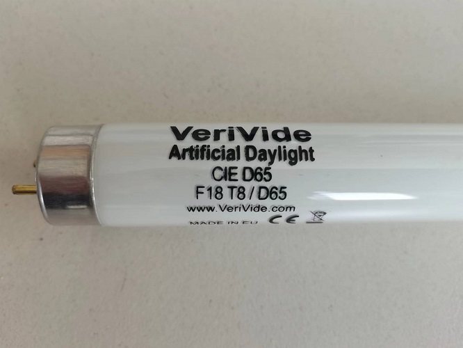 加拿大英国D65灯管F18T8/D65/VeriVide品牌 6500K 自然光源对色