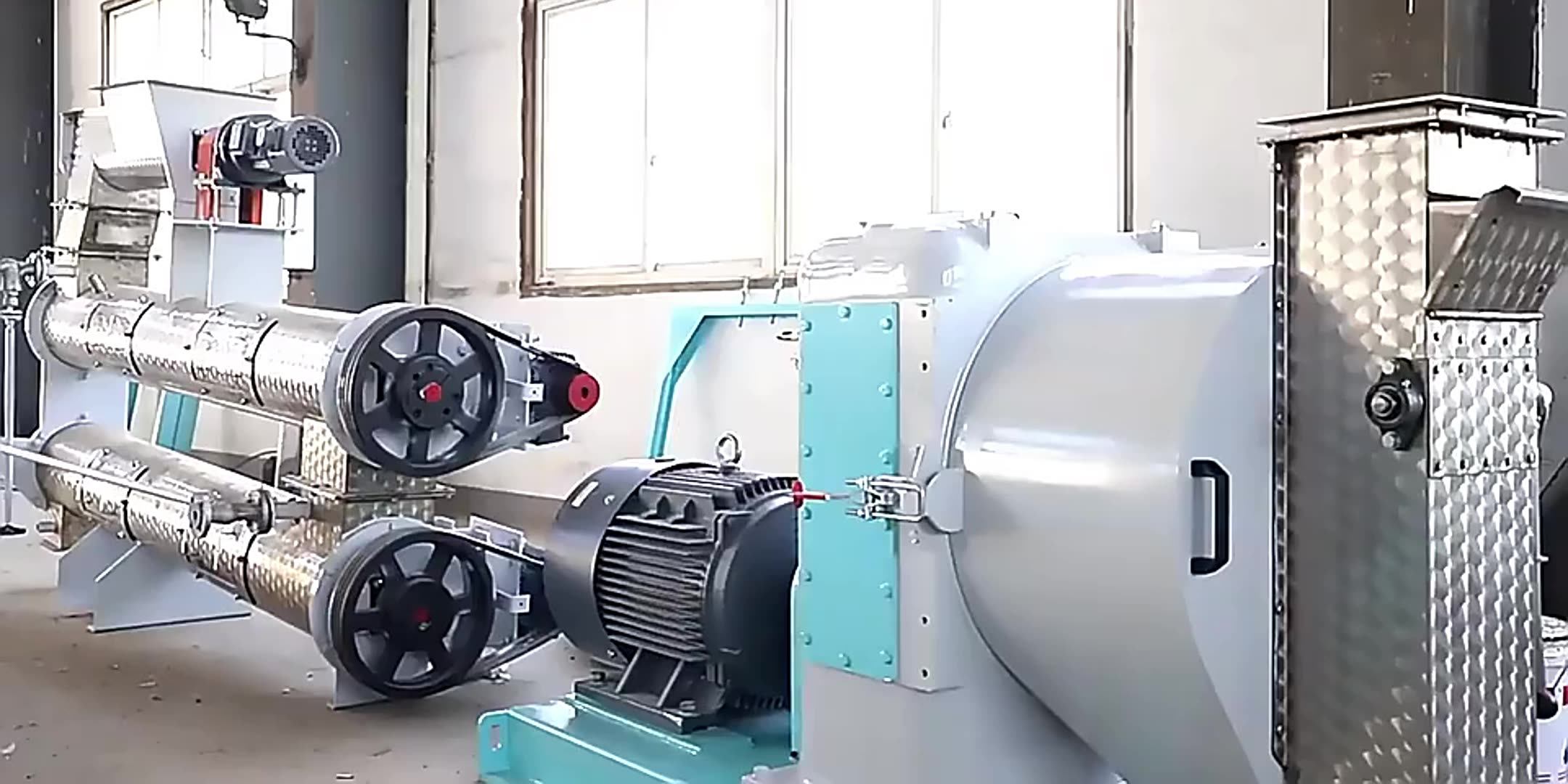 Small Animal Feed Pellet Mill And Poultrychicken Farm Processing Feed ...