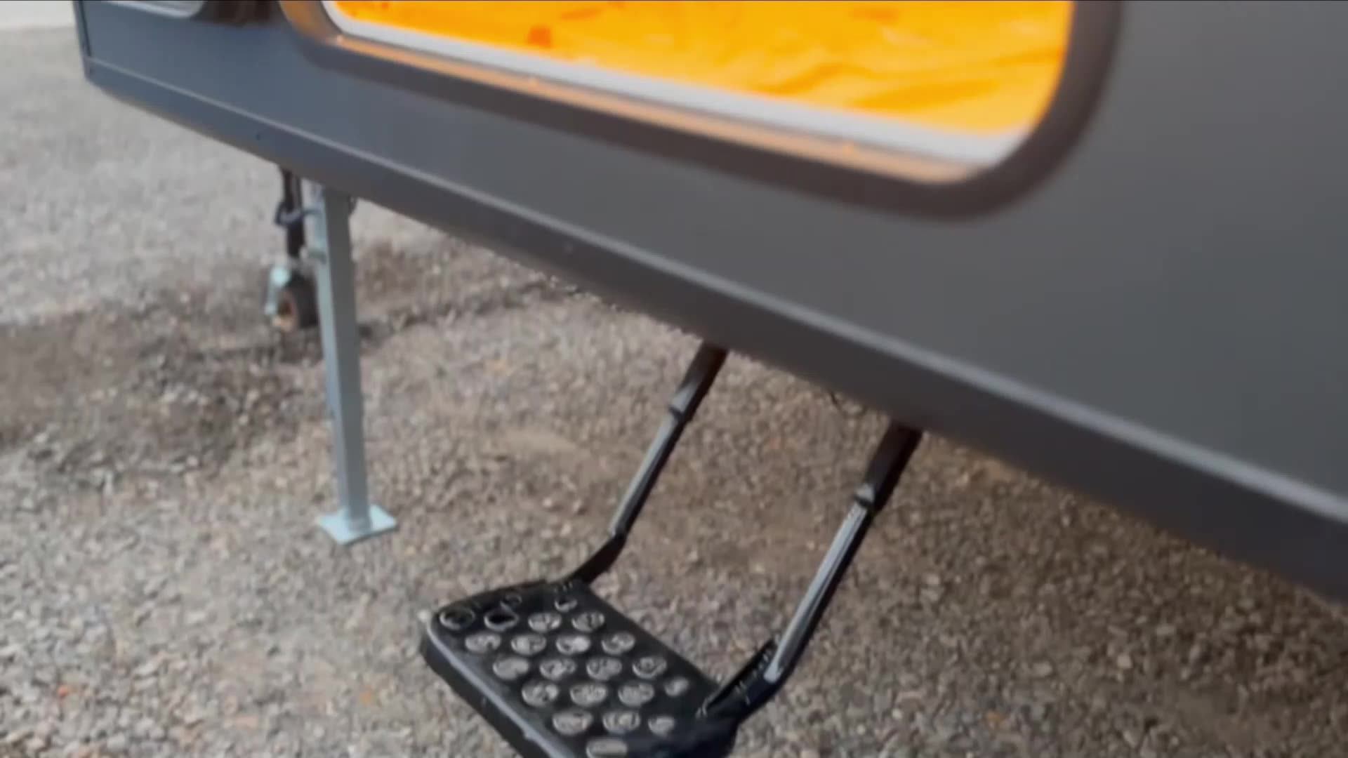 Luxury Tiny House On Wheels Road Camper Trailers Motorhome Caravan With ...