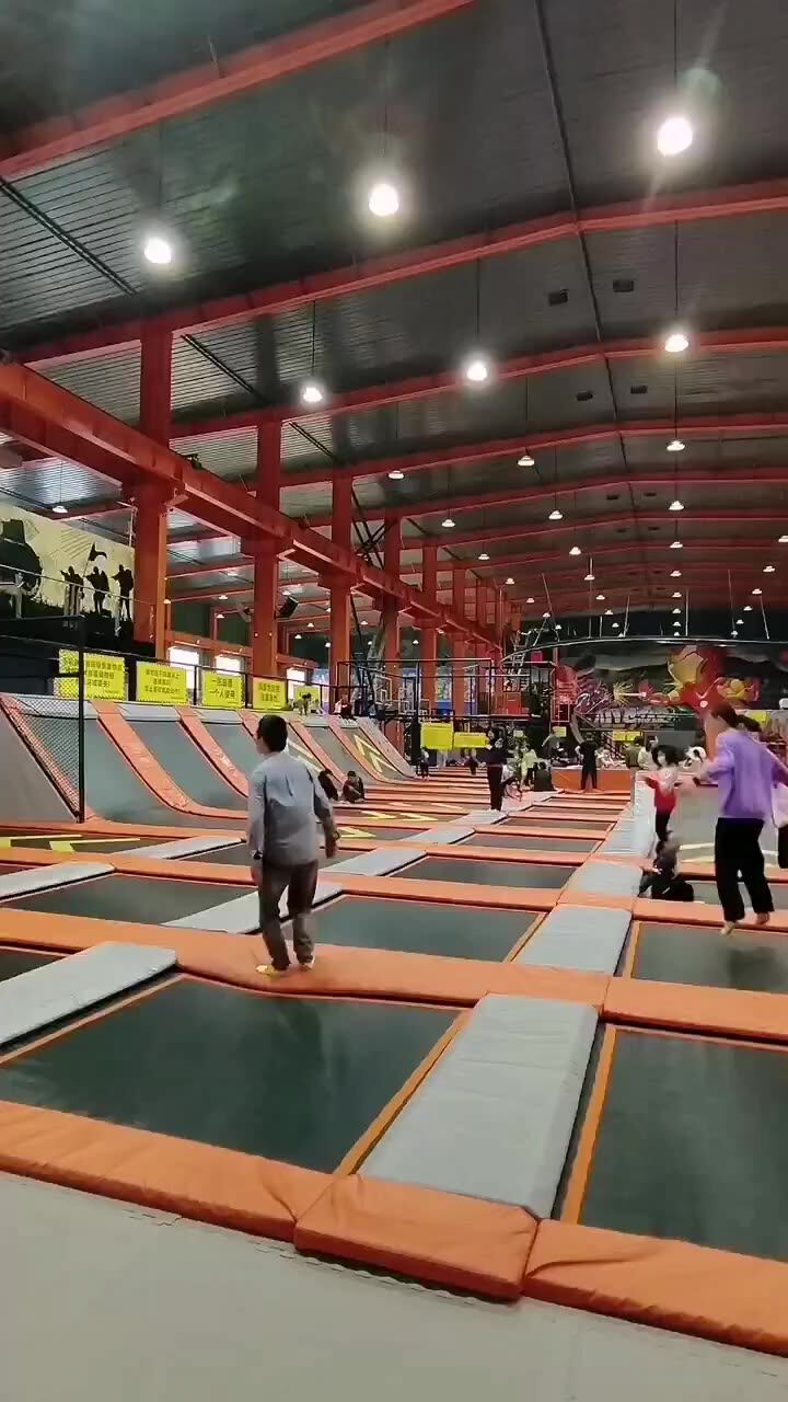 Playground Garden Games Trampoline Park Maze Jumping Bouncer Trampoline ...