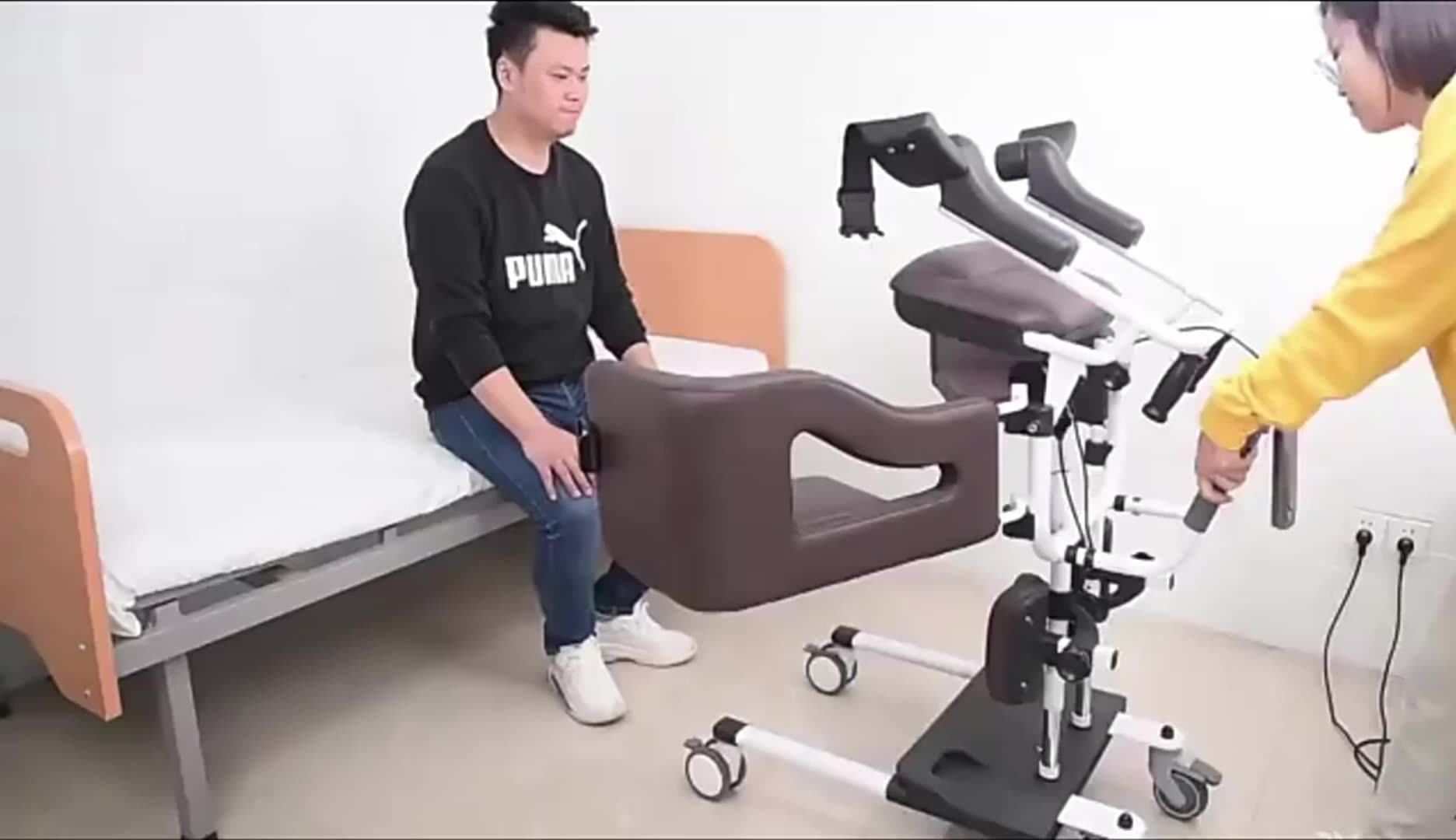 Elderly Patients With Paralysis Disabled Convenient Bath Lift ...