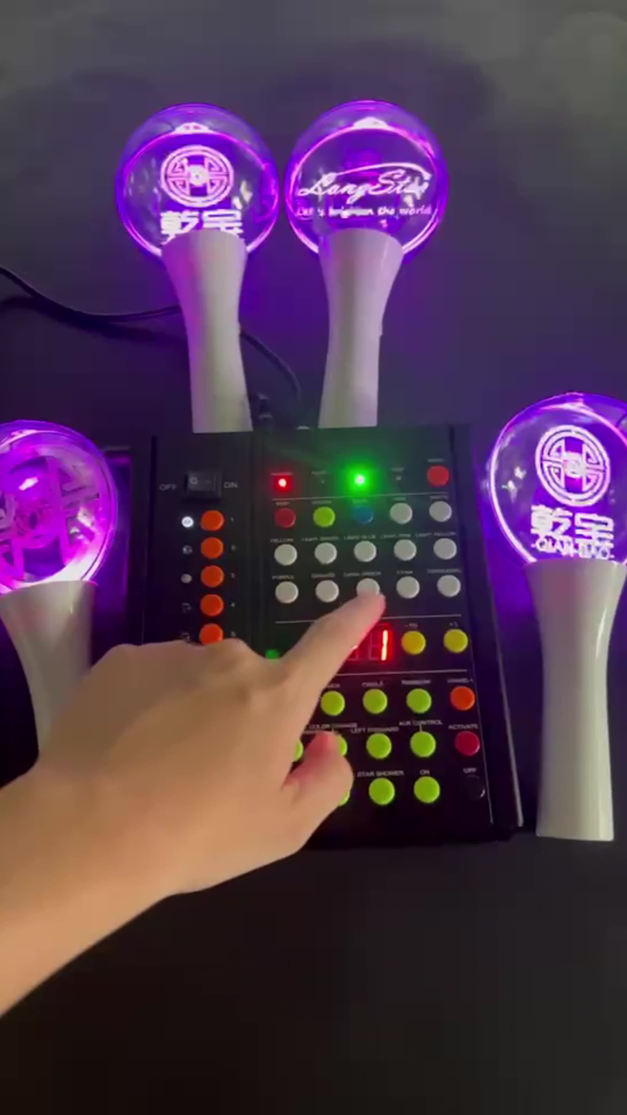 专业定制Led Glow Sticks球型闪光手灯DMX中控Led应援助威发光棒-阿里巴巴