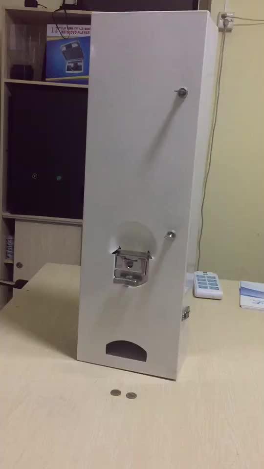 Easy Operated Mini Mechanical Tissue Vending Machine For Public Place ...