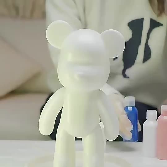Different Sizes Fluid Violent Bear Resin Crafts Enamel Liquid Bear ...