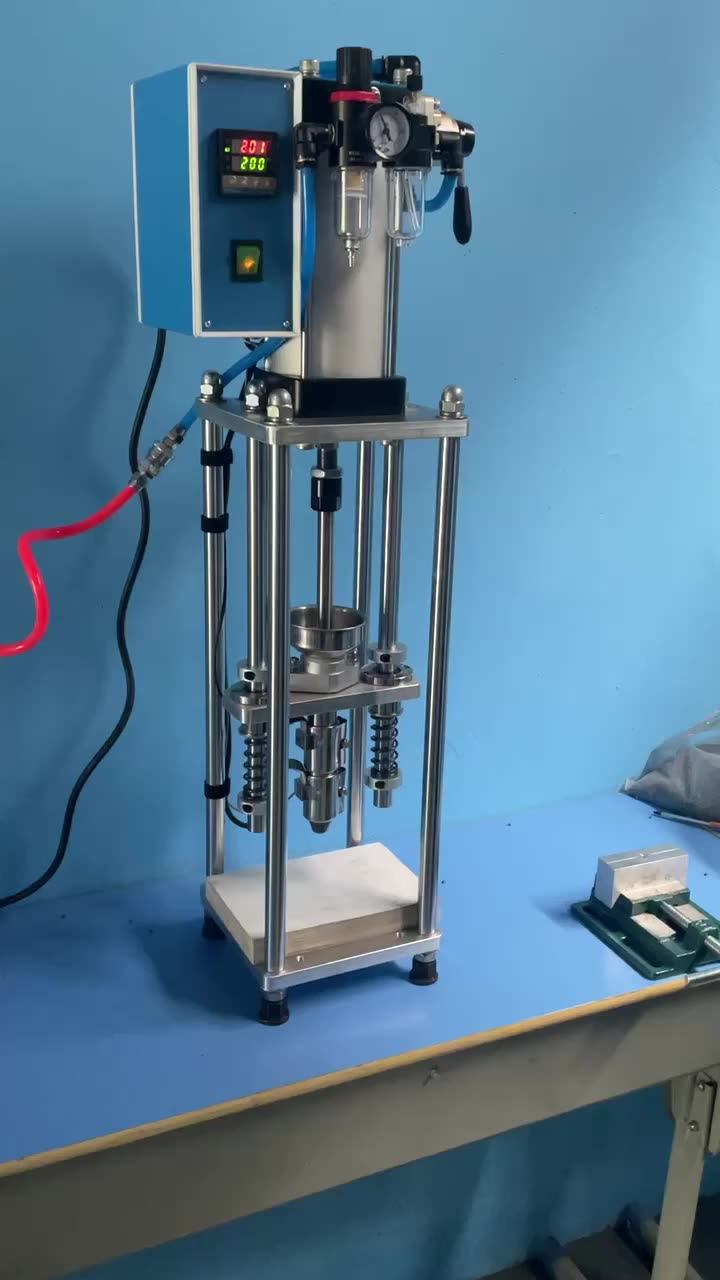 Desktop Small Semi Automatic Injection Molding Machine For 10g Plastic ...