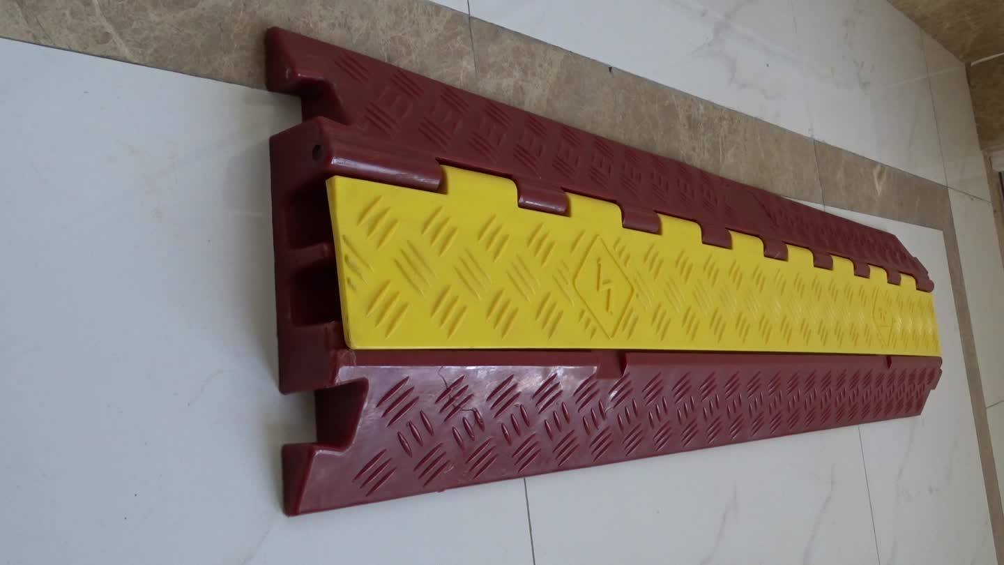 Lightweight Polyurethane Poly Urethane Cable Protector 2 Channel Body ...