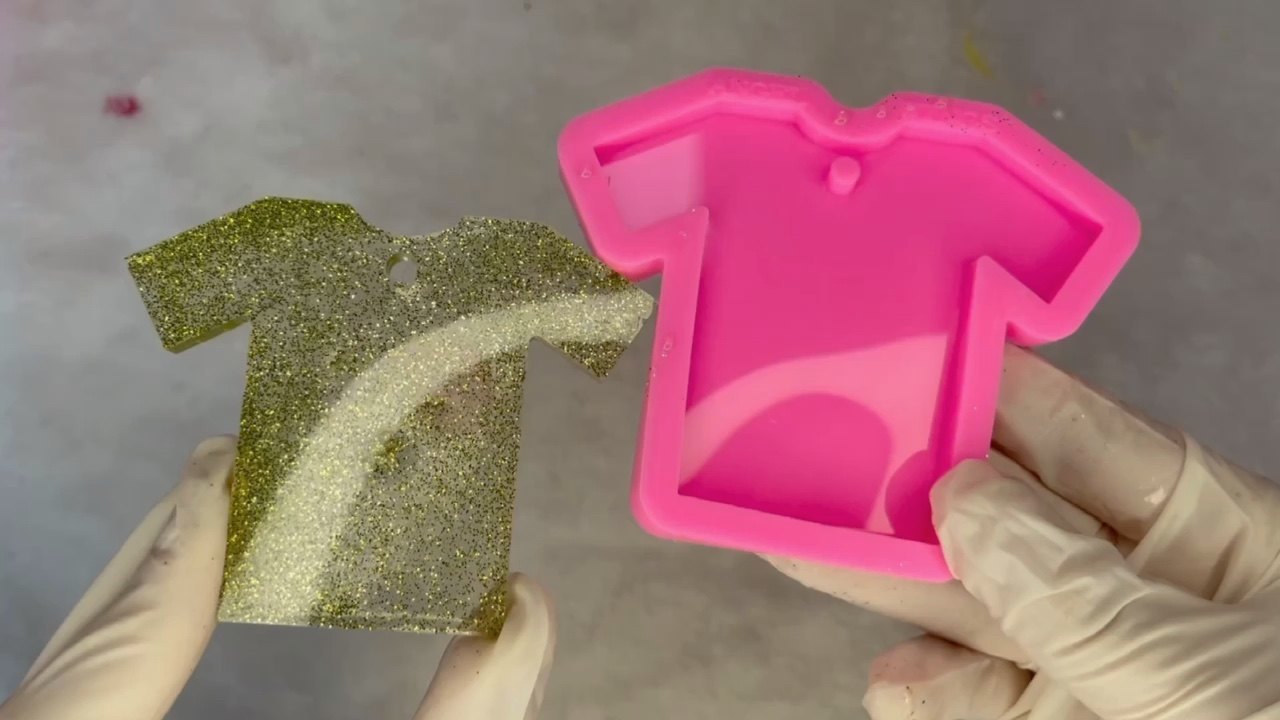 Dy0046 Diy Shiny T-shirt Silicone Mold For Keychains Clothes Epoxy ...