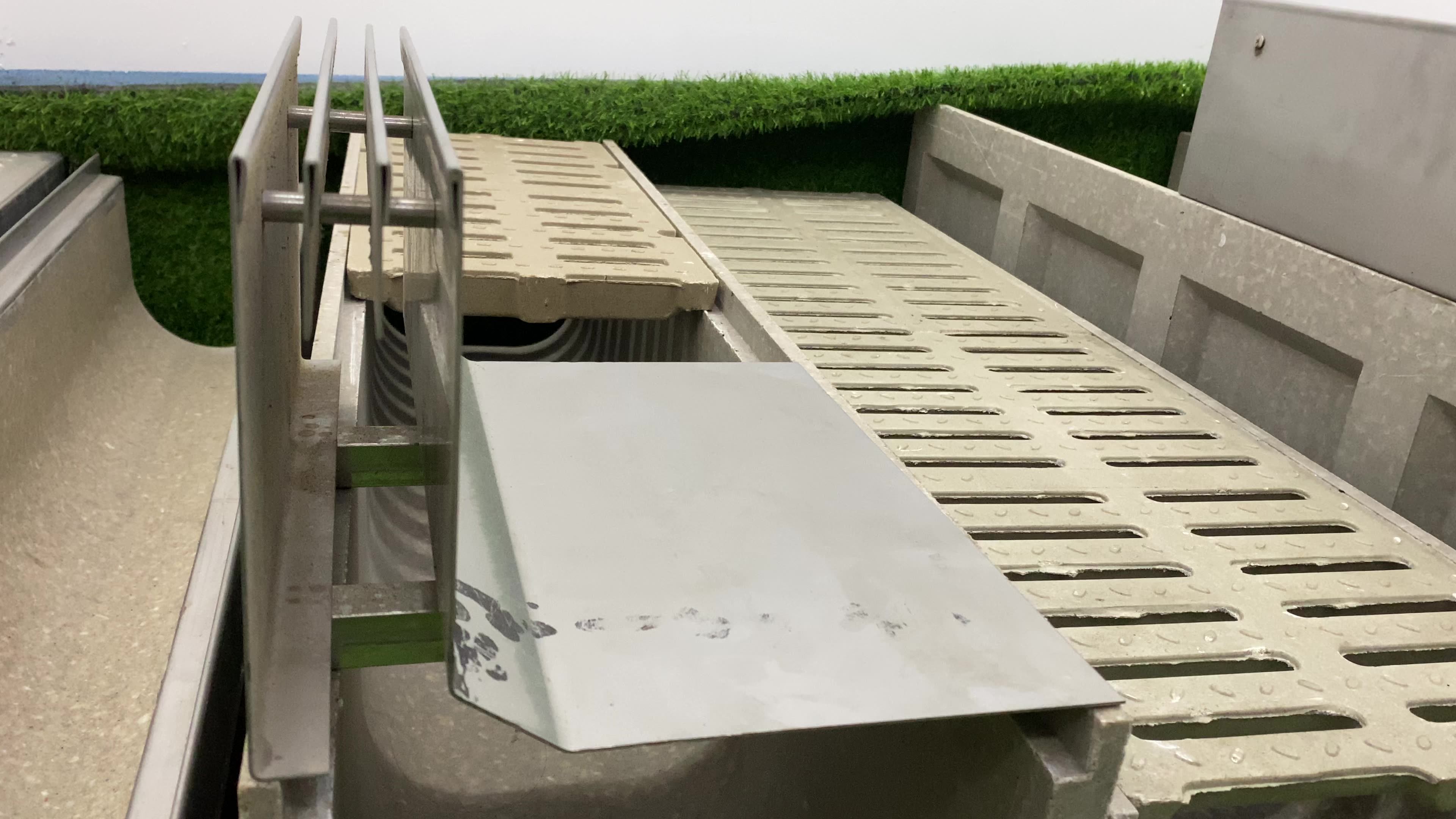 High Quality Grate Drainage Channel Outdoor Drain Swimming Pool Channel ...